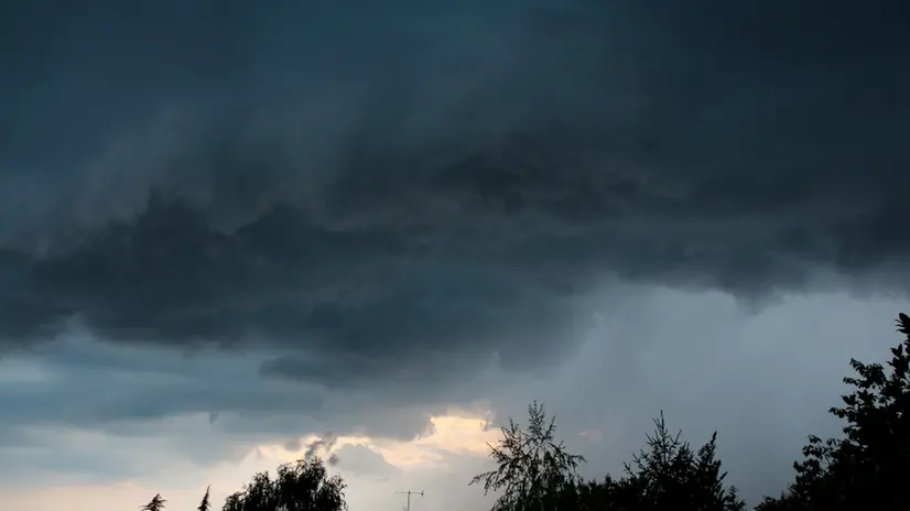 Il caldo record ha le ore contate: si avvicina la burrasca di fine ... Il caldo record ha le ore contate: si avvicina la burrasca di fine ...