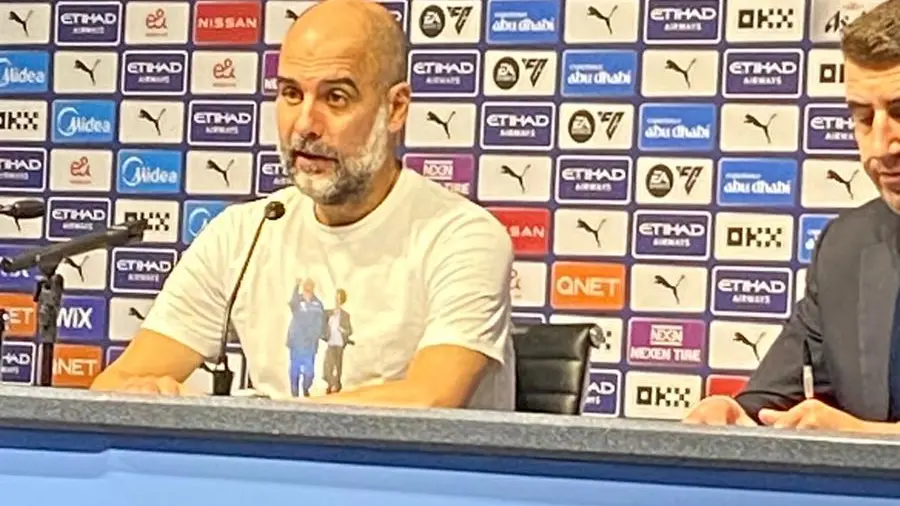 Guardiola a Manchester con la t-shirt di Mazzone: «È stato come un papà ...