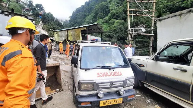 India: crolla ponte ferroviario in costruzione, 15 morti | Giornale di ... India: crolla ponte ferroviario in costruzione, 15 morti | Giornale di ...