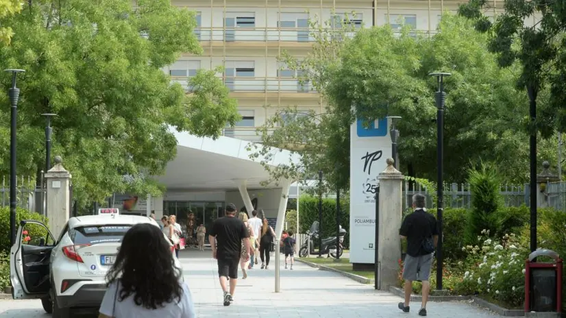 Liste d'attesa troppo lunghe, la Poliambulanza: «Un sistema che non ...