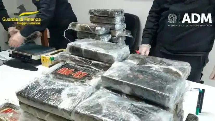 Nel 2022 sequestri record di cocaina, 26 tonnellate | Giornale di Brescia Nel 2022 sequestri record di cocaina, 26 tonnellate | Giornale di Brescia