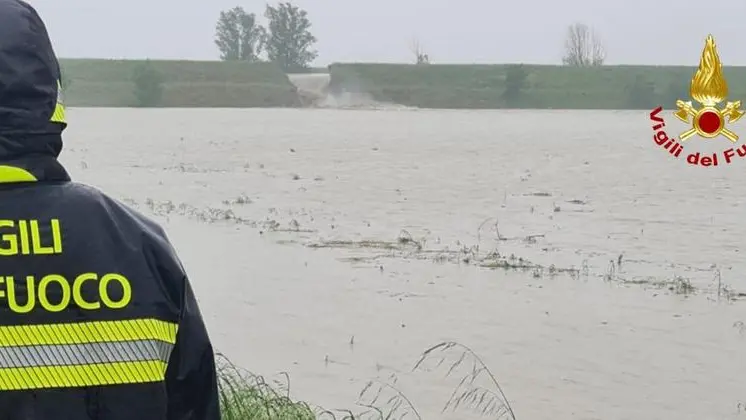 Maltempo: crolla viadotto, Anas aveva bloccato transito | Giornale di ...