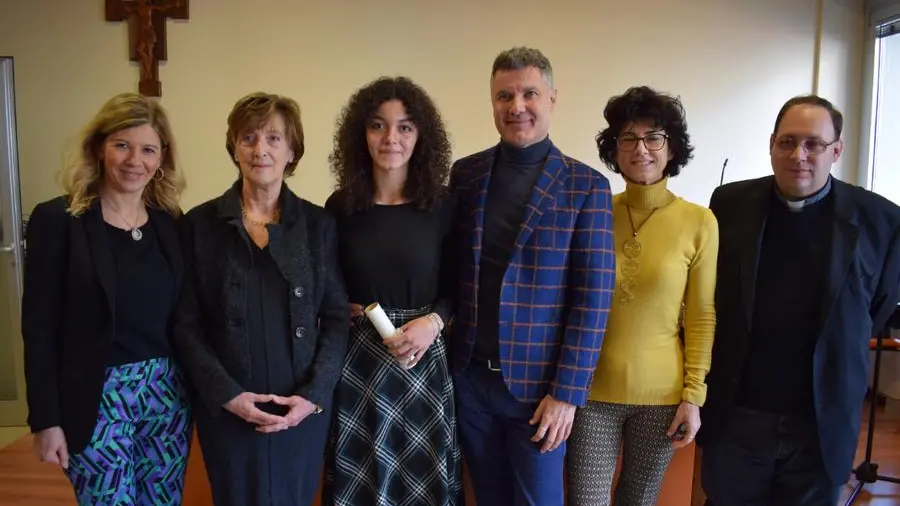 A Barbara Medeiros il premio per i giovani stilisti in memoria di ...