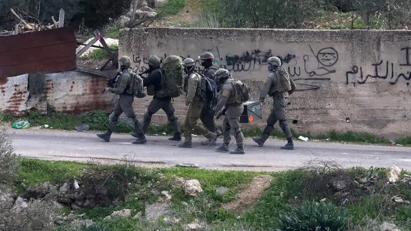 Due palestinesi uccisi in scontro a fuoco con esercito Israele ... Due palestinesi uccisi in scontro a fuoco con esercito Israele ...