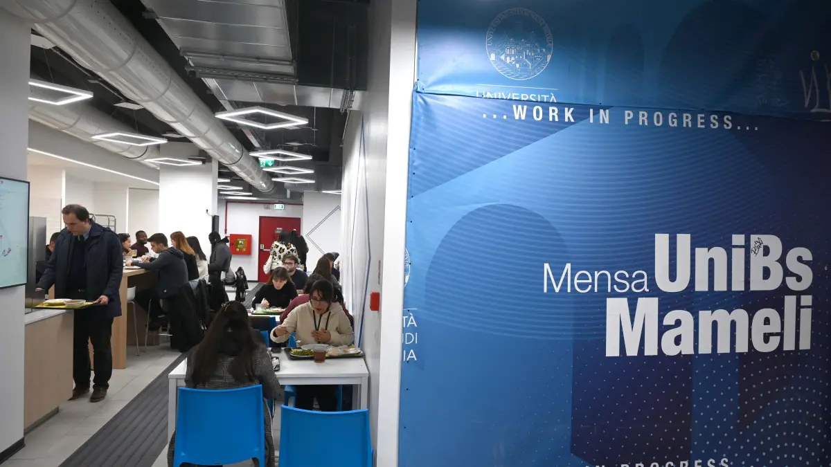 È stata finalmente inaugurata la mensa dell'UniBs in corso Mameli ...