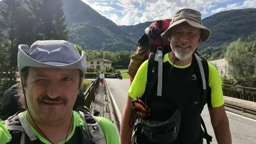 Claudio e Alessandro, parte dal Maniva il giro del mondo a piedi ...