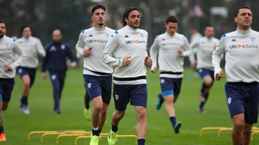 Il primo allenamento del Brescia con Fabio Grosso | Giornale di Brescia