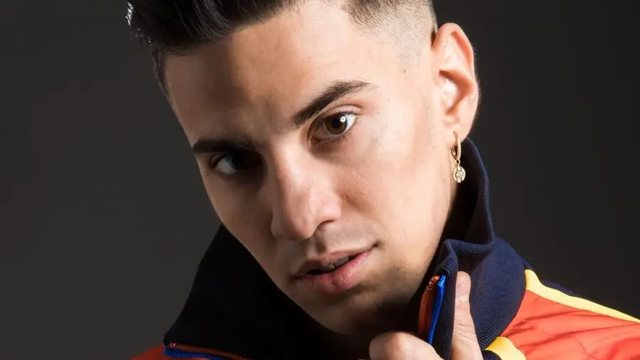 Tedua, il rapper animalesco a Corte Franca con «Mowgli» | Giornale di ...
