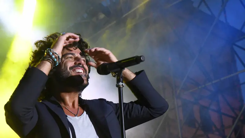 Renga canta a casa: «Mi avete regalato un sogno, grazie Brescia ...