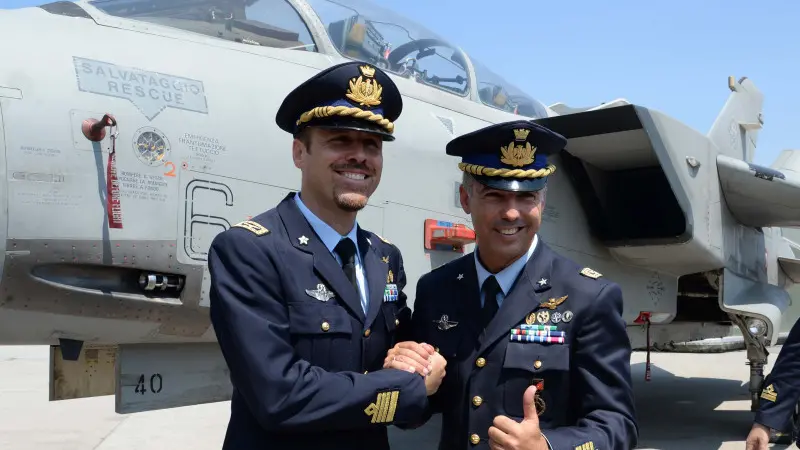 Sesto Stormo, il comando passa al colonnello pilota Maineri | Giornale ...