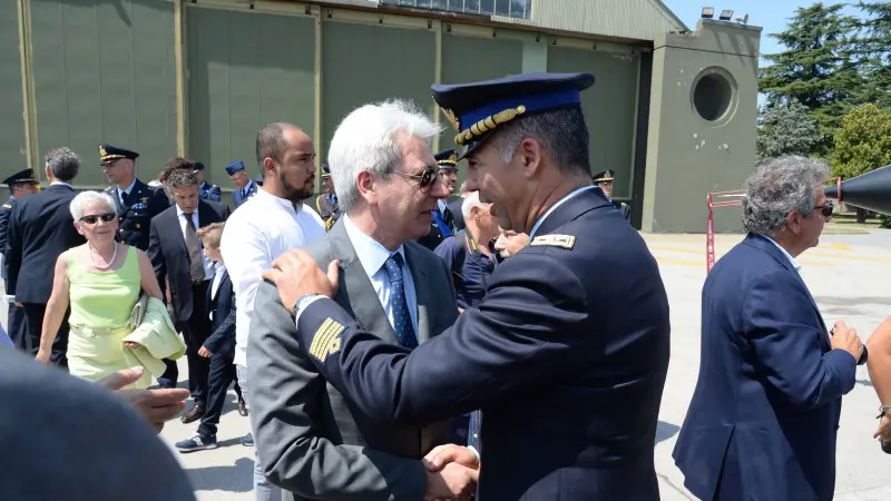 Sesto Stormo, il comando passa al colonnello pilota Maineri | Giornale ...