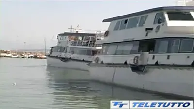 Garda: fermi i traghetti, troppo bassi i livelli del lago | Giornale di ...