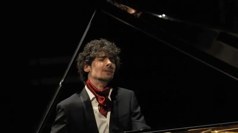 Musica classica: Federico Colli ispirato e virtuoso per un'ottima ...