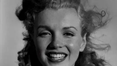 Compra all'asta per 195 mila dollari il loculo vicino a Marilyn ...