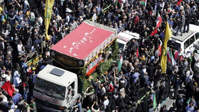 A Teheran migliaia ai funerali dei pasdaran uccisi a Damasco | Giornale ...