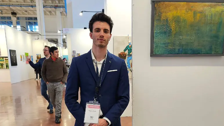 Le tele di Manuel Cristani stregano Firenze e volano a Parigi ...