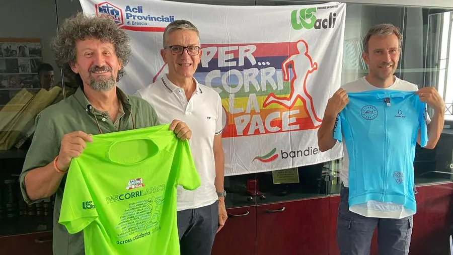 Da Brescia alla Calabria per dire no a guerra e violenze | Giornale di ...