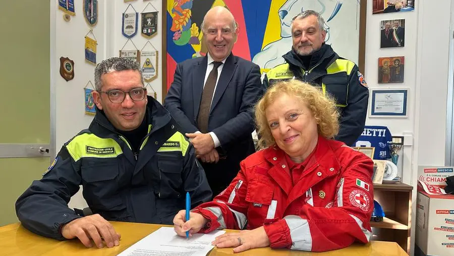 Rinnovato il protocollo di intesa tra Comune di Brescia e Croce Rossa ...