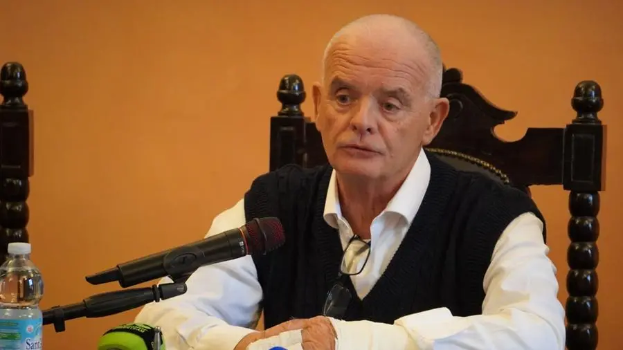 Attaccato da uno squalo nel Mar Rosso, il racconto di Peppino Fappani ...