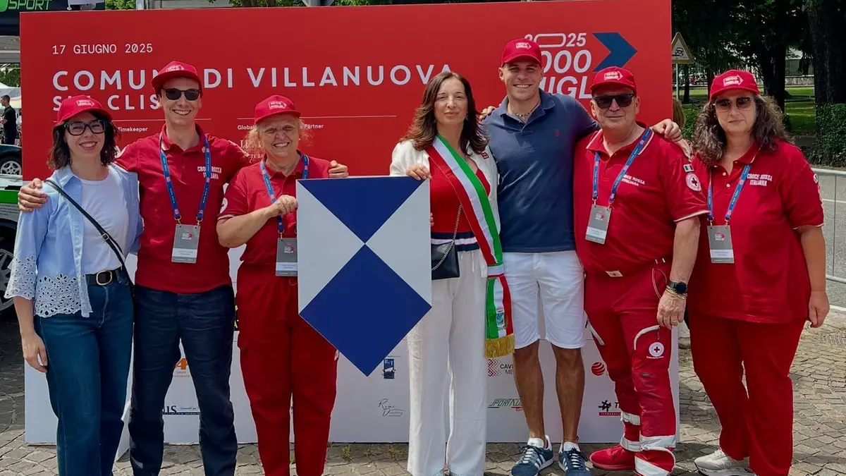 Mille Miglia, Villanuova riceve lo Scudo Blu dalla Croce Rossa ...