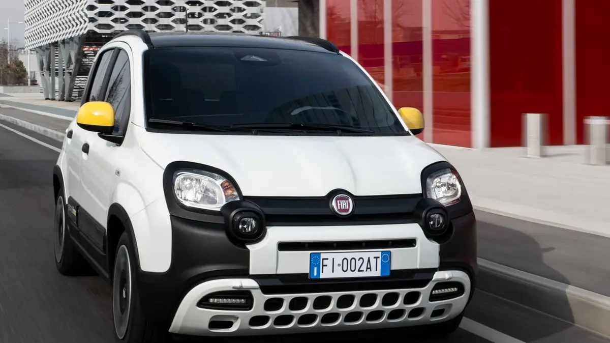 La Panda resta la più amata dai bresciani, balzo delle auto di lusso ...