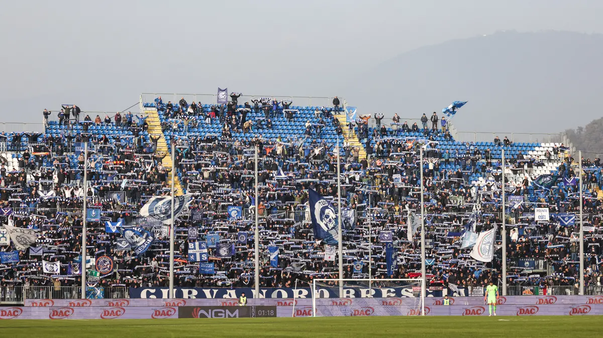 Brescia, la Curva Nord perde il suo capo ultrà: Daspo di 10 anni ...