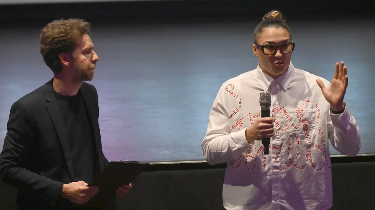 Bellandi, applausi al cinema Eden per la proiezione del film Agon ...