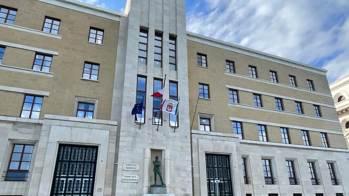 La Regione Puglia pubblica il primo bando con salario minimo a 9 euro l ...