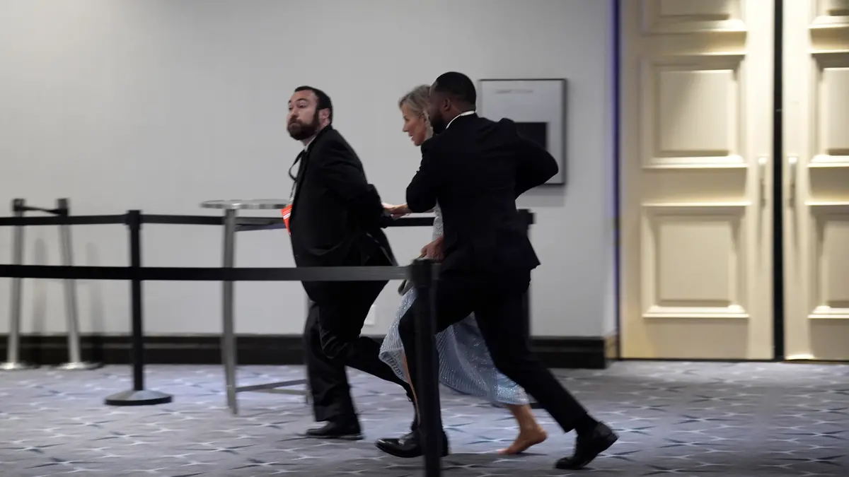 Sparatoria al gala dei media con Trump, arrestato l'attentatore ...