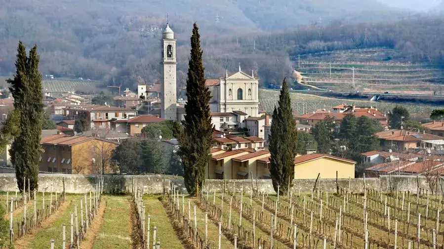 A Provaglio d’Iseo tengono banco le polemiche scolastiche | Giornale di ...