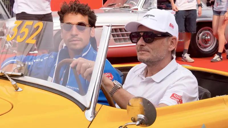 Mille Miglia, secondo giorno di punzonature: alle 11.30 la partenza ...